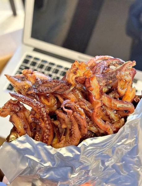 鱿鱼头怎么处理才干净_去内脏技巧-第2张图片-山城妙识