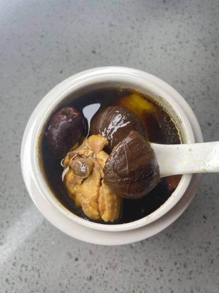 黑蒜鸡汤怎么煲_黑蒜鸡汤的做法大全-第2张图片-山城妙识 黑蒜鸡汤怎么煲_黑蒜鸡汤的做法大全-第2张图片-山城妙识