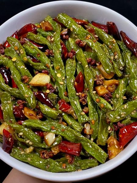 干煸豆角怎么做才好吃_正宗川菜做法-第1张图片-山城妙识 干煸豆角怎么做才好吃_正宗川菜做法-第1张图片-山城妙识