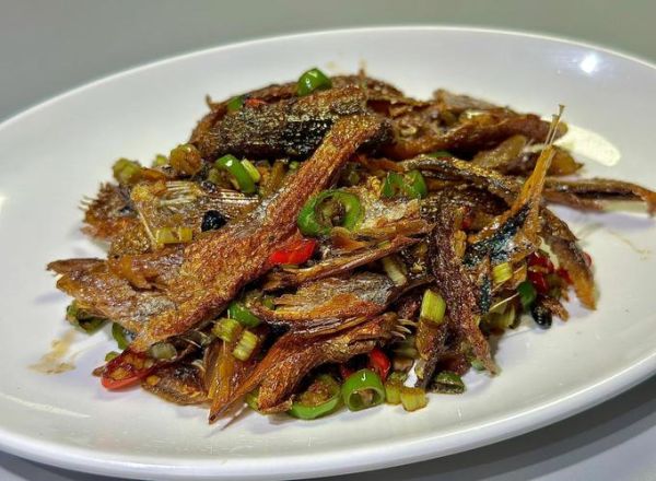 湖南火焙鱼怎么做_正宗火焙鱼做法窍门-第1张图片-山城妙识 湖南火焙鱼怎么做_正宗火焙鱼做法窍门-第1张图片-山城妙识