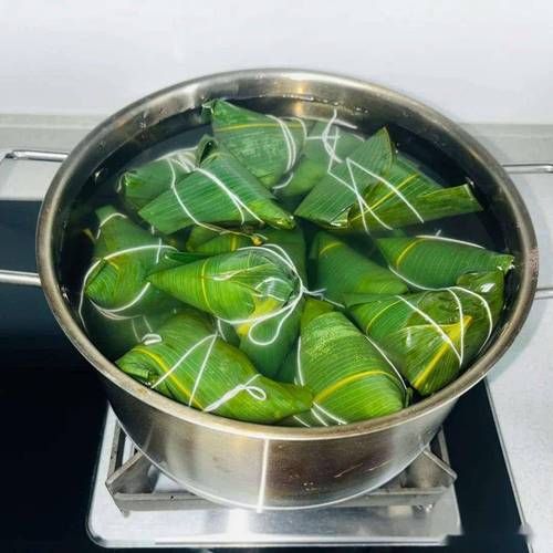 煮粽子水要没过粽子吗_粽子怎么煮才软糯-第1张图片-山城妙识 煮粽子水要没过粽子吗_粽子怎么煮才软糯-第1张图片-山城妙识