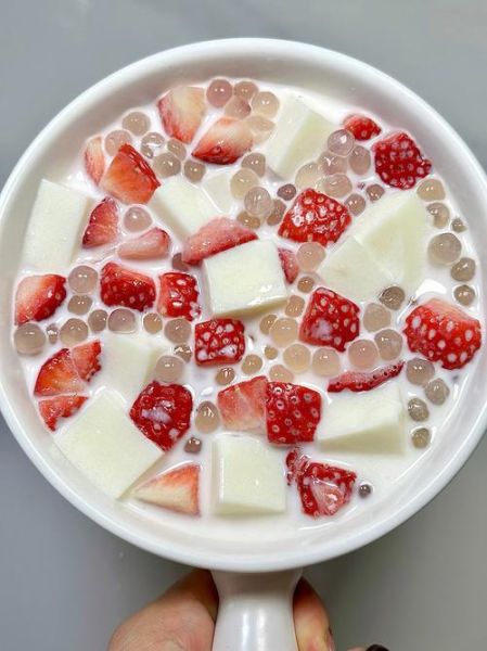 草莓牛奶冰怎么做_正宗做法比例是多少-第3张图片-山城妙识