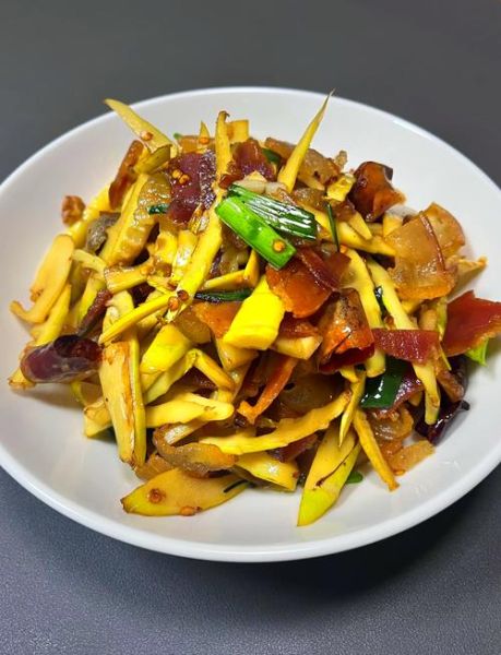 竹笋怎么炒好吃又简单_家常竹笋炒法-第1张图片-山城妙识