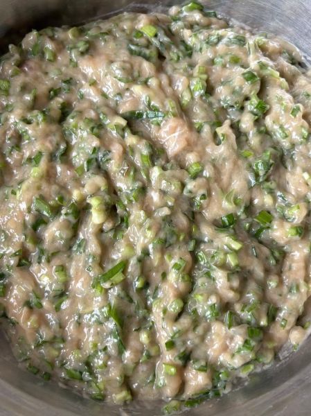 鲅鱼饺子馅怎么调_鲅鱼饺子馅要不要加水-第3张图片-山城妙识