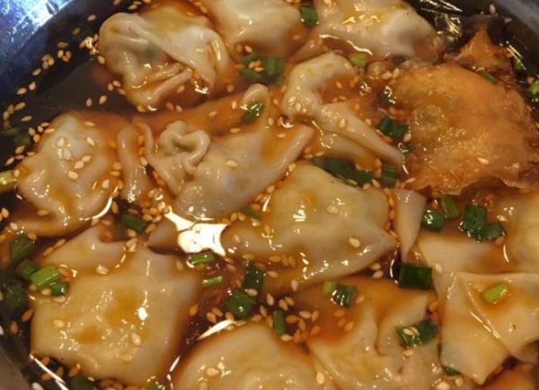 抄手怎么包_抄手馅怎么调才嫩-第3张图片-山城妙识