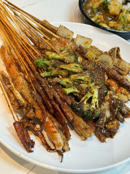 铁板烧烤怎么做才好吃_铁板烧烤需要哪些食材-第2张图片-山城妙识