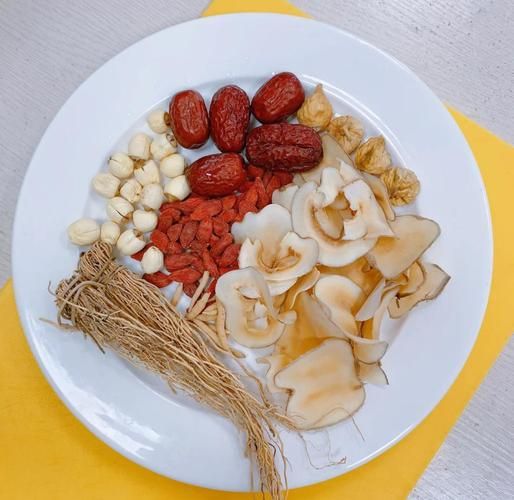 养肝煲汤食谱大全_什么汤最护肝-第1张图片-山城妙识 养肝煲汤食谱大全_什么汤最护肝-第1张图片-山城妙识