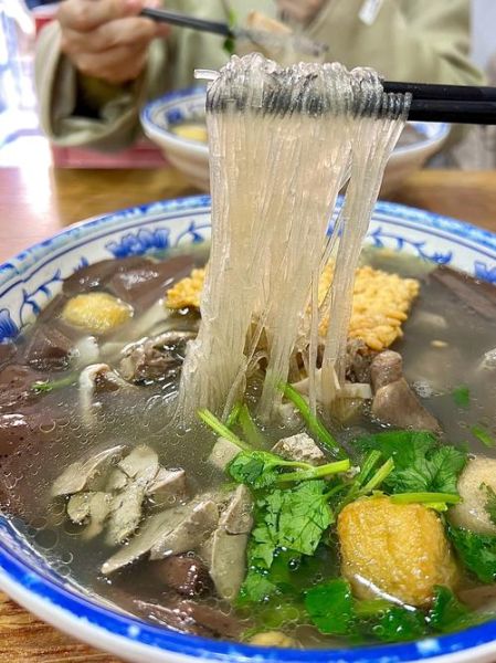 正宗老鸭粉丝汤的做法窍门_老鸭汤怎么熬才白-第1张图片-山城妙识 正宗老鸭粉丝汤的做法窍门_老鸭汤怎么熬才白-第1张图片-山城妙识