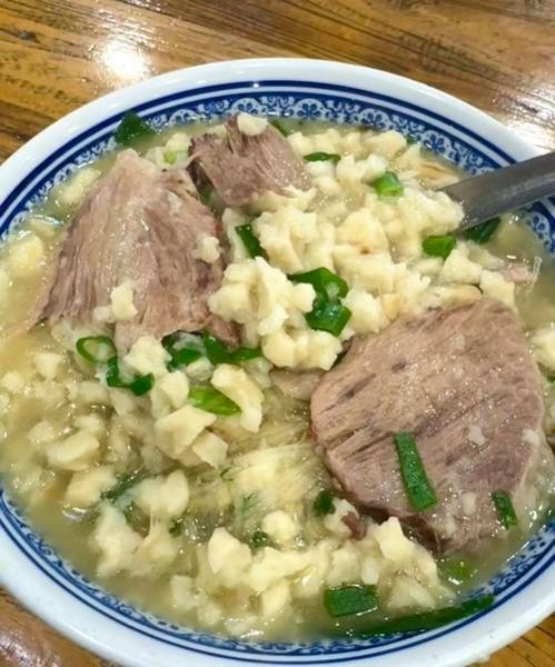 西安羊肉泡馍的馍怎么做_正宗泡馍饼做法-第1张图片-山城妙识 西安羊肉泡馍的馍怎么做_正宗泡馍饼做法-第1张图片-山城妙识