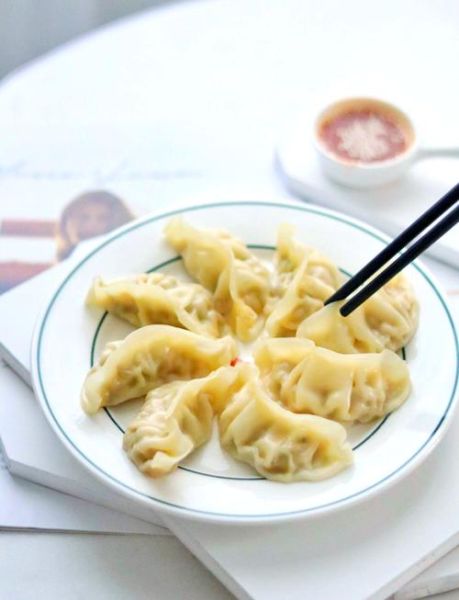 鸡肉水饺怎么做_鸡肉水饺馅怎么调才嫩-第2张图片-山城妙识 鸡肉水饺怎么做_鸡肉水饺馅怎么调才嫩-第2张图片-山城妙识