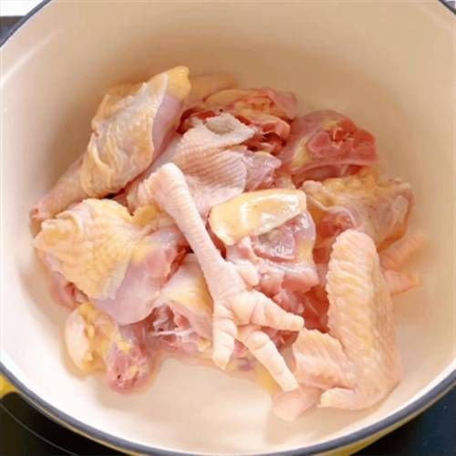 炖鸡汤放什么调料_炖鸡汤需要哪些香料-第3张图片-山城妙识 炖鸡汤放什么调料_炖鸡汤需要哪些香料-第3张图片-山城妙识