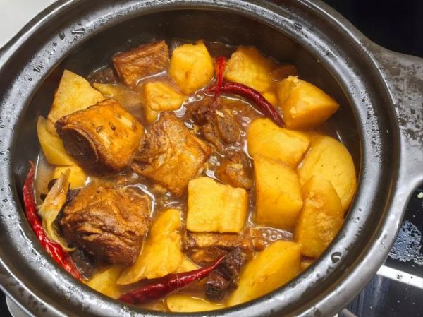高压锅土豆炖排骨怎么做_高压锅土豆炖排骨多久能熟-第1张图片-山城妙识 高压锅土豆炖排骨怎么做_高压锅土豆炖排骨多久能熟-第1张图片-山城妙识