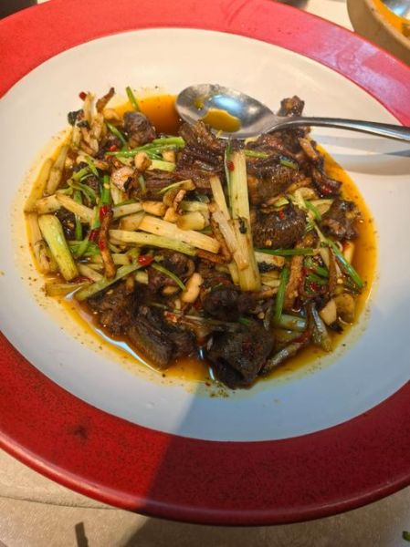 辣椒炒黄鳝怎么做_辣椒炒黄鳝的家常做法-第3张图片-山城妙识