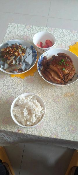 搅凉粉怎么做_搅凉粉的做法大全视频-第1张图片-山城妙识