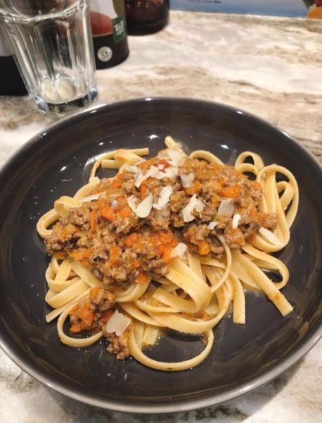 意大利面肉酱怎么做_家常肉酱意面步骤-第1张图片-山城妙识 意大利面肉酱怎么做_家常肉酱意面步骤-第1张图片-山城妙识