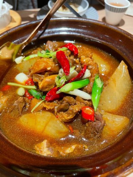 牛腩炖萝卜怎么做好吃_牛腩炖萝卜的家常做法-第2张图片-山城妙识