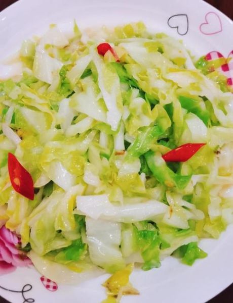 炒圆白菜怎么做好吃_圆白菜炒几分钟才脆-第1张图片-山城妙识