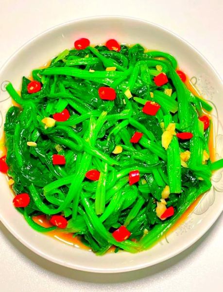 菠菜怎么炒不涩_菠菜的家常做法大全-第1张图片-山城妙识 菠菜怎么炒不涩_菠菜的家常做法大全-第1张图片-山城妙识