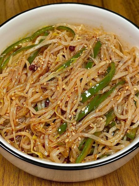 凉拌豆芽怎么做好吃_凉拌豆芽的做法大全-第3张图片-山城妙识