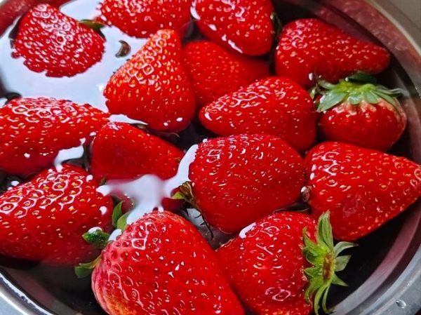 草莓冰淇淋怎么做_草莓冰淇淋最简单做法-第2张图片-山城妙识