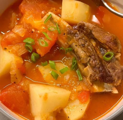 番茄牛骨汤怎么做_番茄牛骨汤要炖多久-第1张图片-山城妙识 番茄牛骨汤怎么做_番茄牛骨汤要炖多久-第1张图片-山城妙识