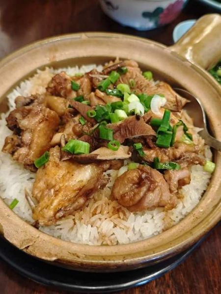 鸡肉煲仔饭怎么做好吃_鸡肉煲仔饭做法窍门-第1张图片-山城妙识 鸡肉煲仔饭怎么做好吃_鸡肉煲仔饭做法窍门-第1张图片-山城妙识