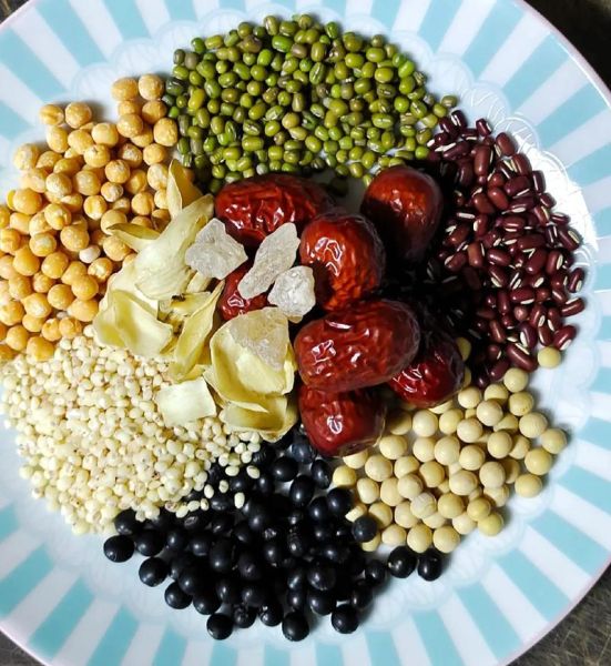 腊八粥的传统食材有哪些_腊八粥怎么做才正宗-第1张图片-山城妙识