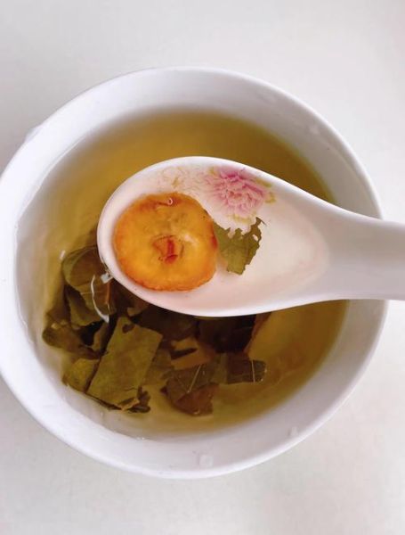 荷叶茶可以减肥吗_荷叶茶减肥原理-第1张图片-山城妙识
