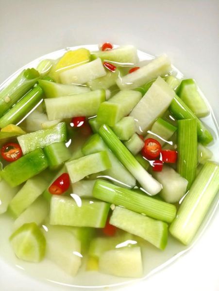 青萝卜怎么炒好吃_青萝卜的家常做法大全-第2张图片-山城妙识