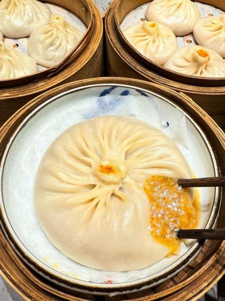 蟹黄汤包怎么做_蟹黄汤包哪里最正宗-第1张图片-山城妙识