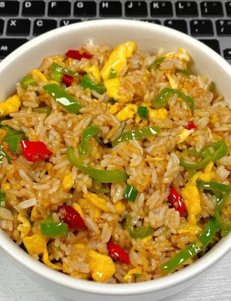 蛋炒饭怎么炒才好吃_蛋炒饭的秘诀是什么-第2张图片-山城妙识 蛋炒饭怎么炒才好吃_蛋炒饭的秘诀是什么-第2张图片-山城妙识