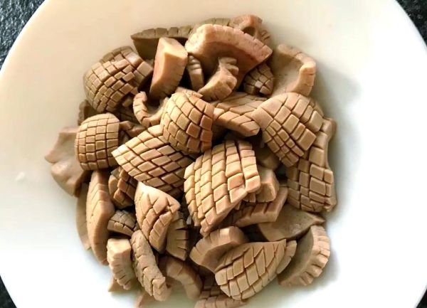 炒腰花要焯水吗_腰花去腥焯水技巧-第1张图片-山城妙识