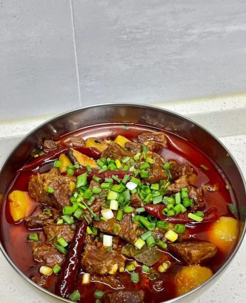 川味红烧牛肉怎么做_王刚配方正宗吗-第1张图片-山城妙识 川味红烧牛肉怎么做_王刚配方正宗吗-第1张图片-山城妙识