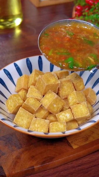 豆腐箱子怎么浇汤_豆腐箱子浇汤用什么汤料-第1张图片-山城妙识