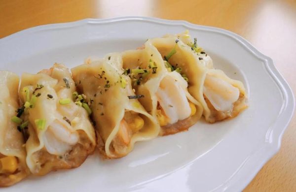 锅贴怎么做不粘锅_锅贴粘锅怎么办-第3张图片-山城妙识