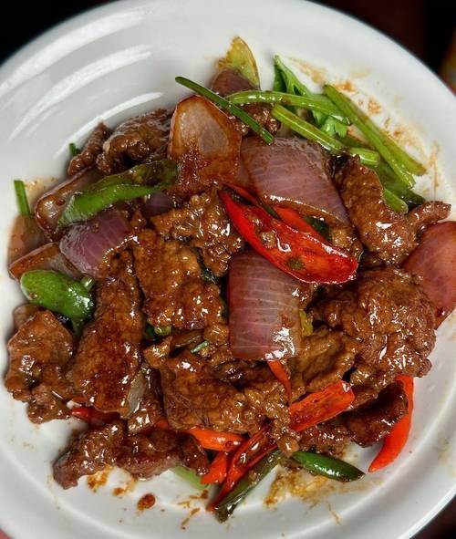 洋葱爆炒牛肉怎么做_洋葱炒牛肉怎么炒才嫩-第2张图片-山城妙识 洋葱爆炒牛肉怎么做_洋葱炒牛肉怎么炒才嫩-第2张图片-山城妙识