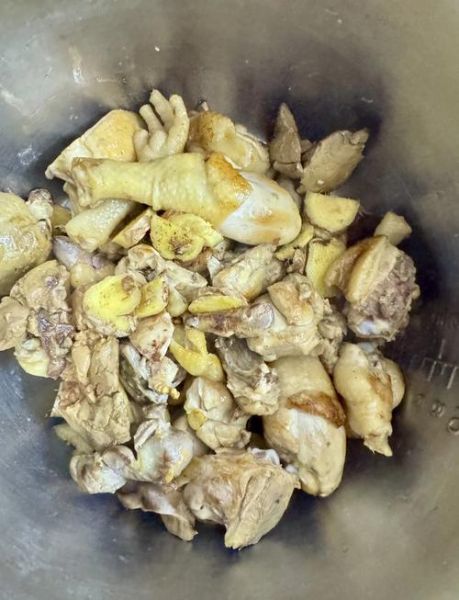 高压锅炖鸡块的家常做法_鸡块怎么炖才嫩-第1张图片-山城妙识 高压锅炖鸡块的家常做法_鸡块怎么炖才嫩-第1张图片-山城妙识