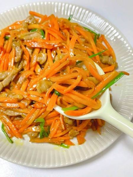 炒胡萝卜怎么炒才脆_炒胡萝卜图片教程-第3张图片-山城妙识