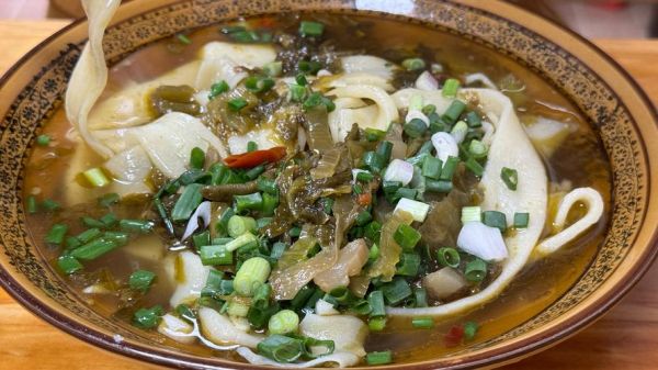 酸菜面怎么做_酸菜面汤头秘诀-第3张图片-山城妙识 酸菜面怎么做_酸菜面汤头秘诀-第3张图片-山城妙识