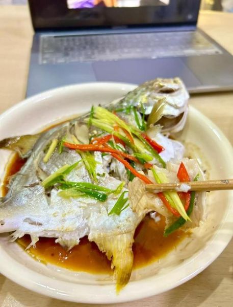 清蒸金昌鱼怎么做_清蒸金昌鱼家常做法大全-第1张图片-山城妙识