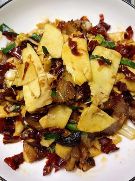 冬笋炒腊肉怎么做_冬笋炒腊肉的做法窍门-第2张图片-山城妙识 冬笋炒腊肉怎么做_冬笋炒腊肉的做法窍门-第2张图片-山城妙识