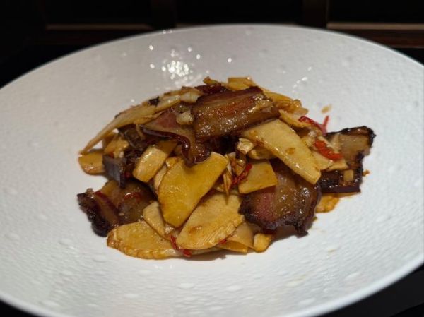 冬笋炒腊肉怎么做_冬笋炒腊肉的做法窍门-第3张图片-山城妙识 冬笋炒腊肉怎么做_冬笋炒腊肉的做法窍门-第3张图片-山城妙识