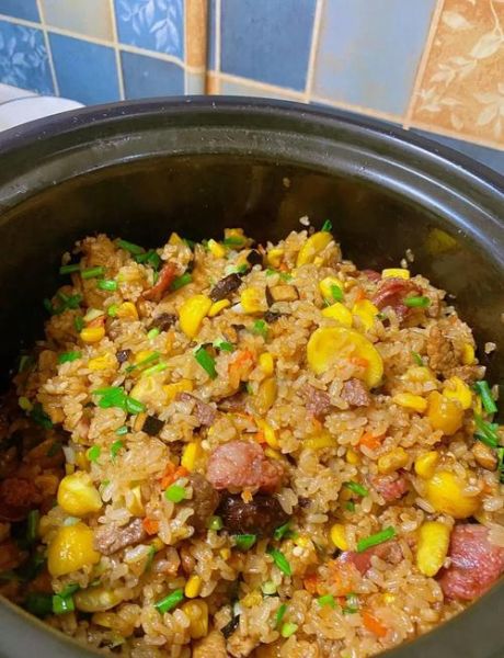 焖大米饭放什么好吃_怎么让米饭更香-第1张图片-山城妙识 焖大米饭放什么好吃_怎么让米饭更香-第1张图片-山城妙识