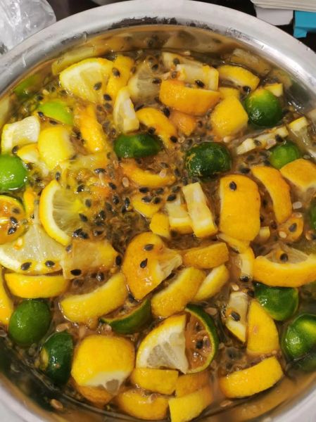 百香果柠檬茶怎么做_百香果柠檬茶热量高吗-第3张图片-山城妙识