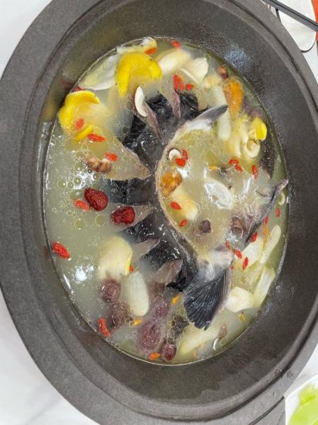 鲟鱼汤怎么炖好喝_鲟鱼汤的做法大全家常-第1张图片-山城妙识 鲟鱼汤怎么炖好喝_鲟鱼汤的做法大全家常-第1张图片-山城妙识