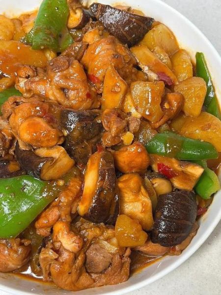 黄焖鸡怎么做才好吃_家常黄焖鸡做法步骤-第2张图片-山城妙识