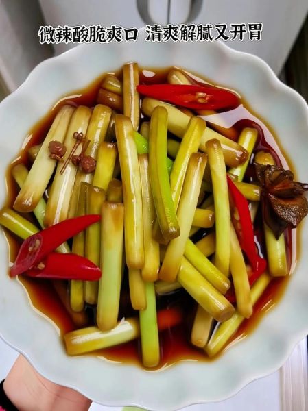 泡菜蒜苔怎么腌制好吃_泡菜蒜苔的配料有哪些-第1张图片-山城妙识