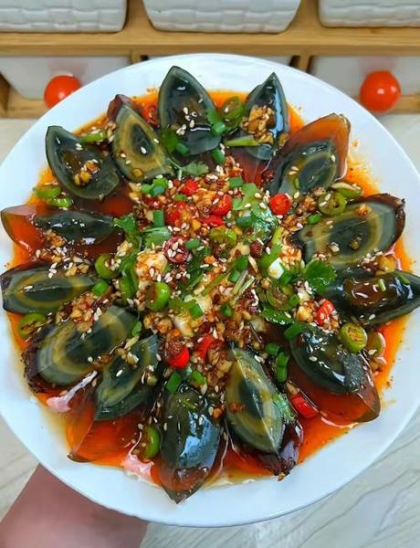 皮蛋豆腐的热量是多少_减肥能吃皮蛋豆腐吗-第1张图片-山城妙识