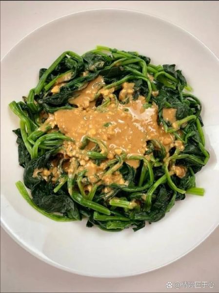 麻酱果仁菠菜怎么做_麻酱果仁菠菜热量高吗-第1张图片-山城妙识
