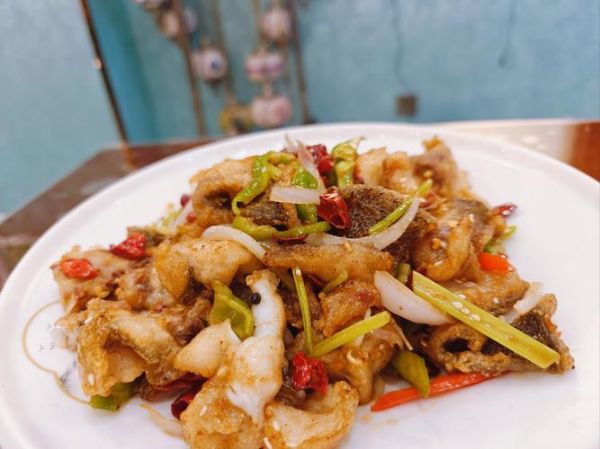 清蒸狗鱼怎么做好吃_清蒸狗鱼的做法步骤-第3张图片-山城妙识 清蒸狗鱼怎么做好吃_清蒸狗鱼的做法步骤-第3张图片-山城妙识